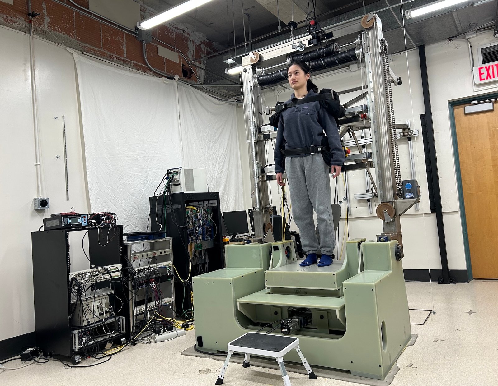 Robot Reveals How the Brain Maintains Balance - GizmoMD